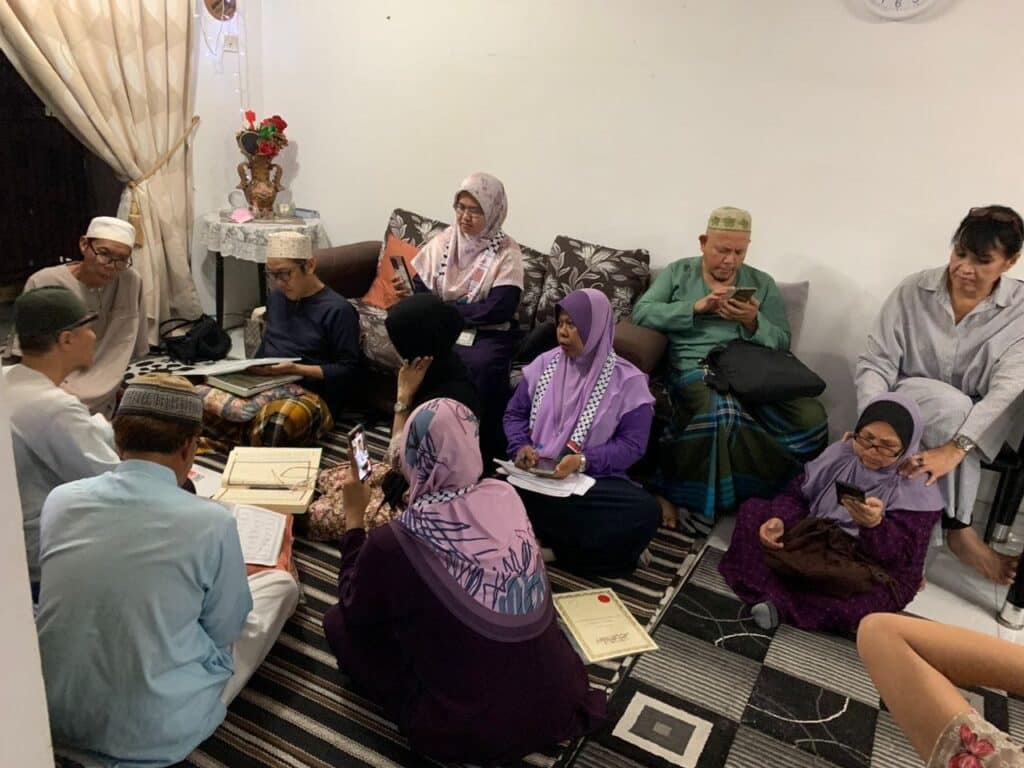 Ramai sudah berhijrah, rupanya mak nyah sekitar Lembah Klang kebanyakan ...