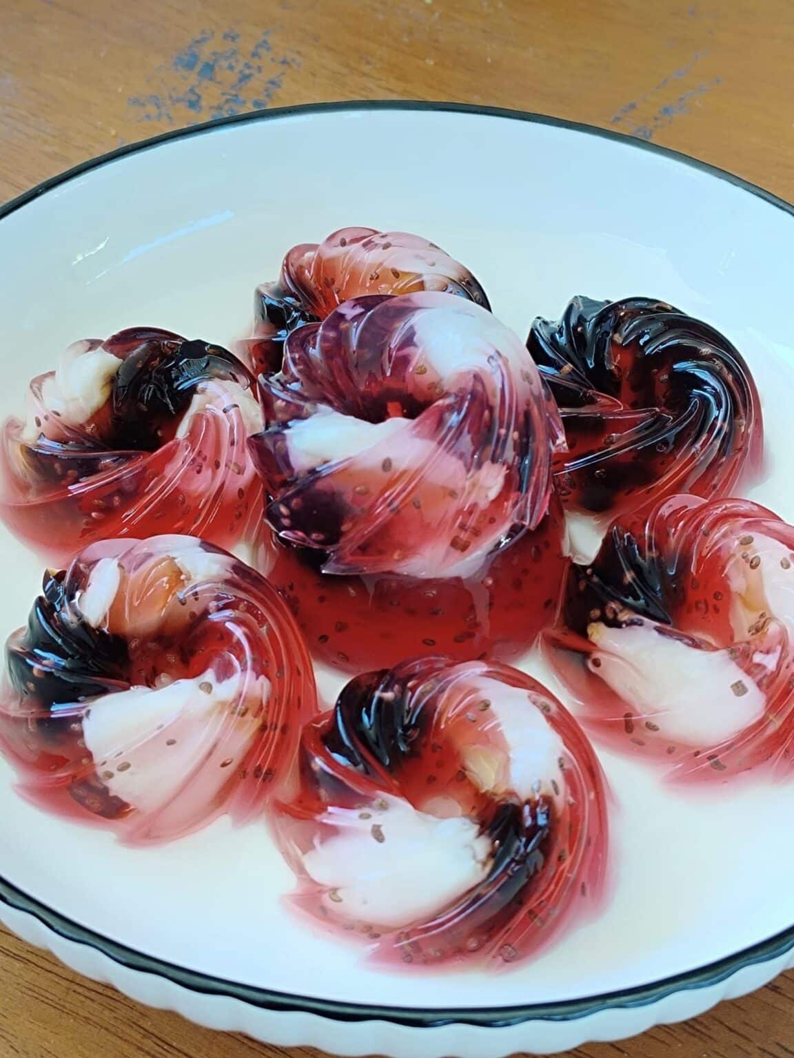 Basuh tekak dengan hidangan jelly laici yang senang nak buat, pasti tak ...